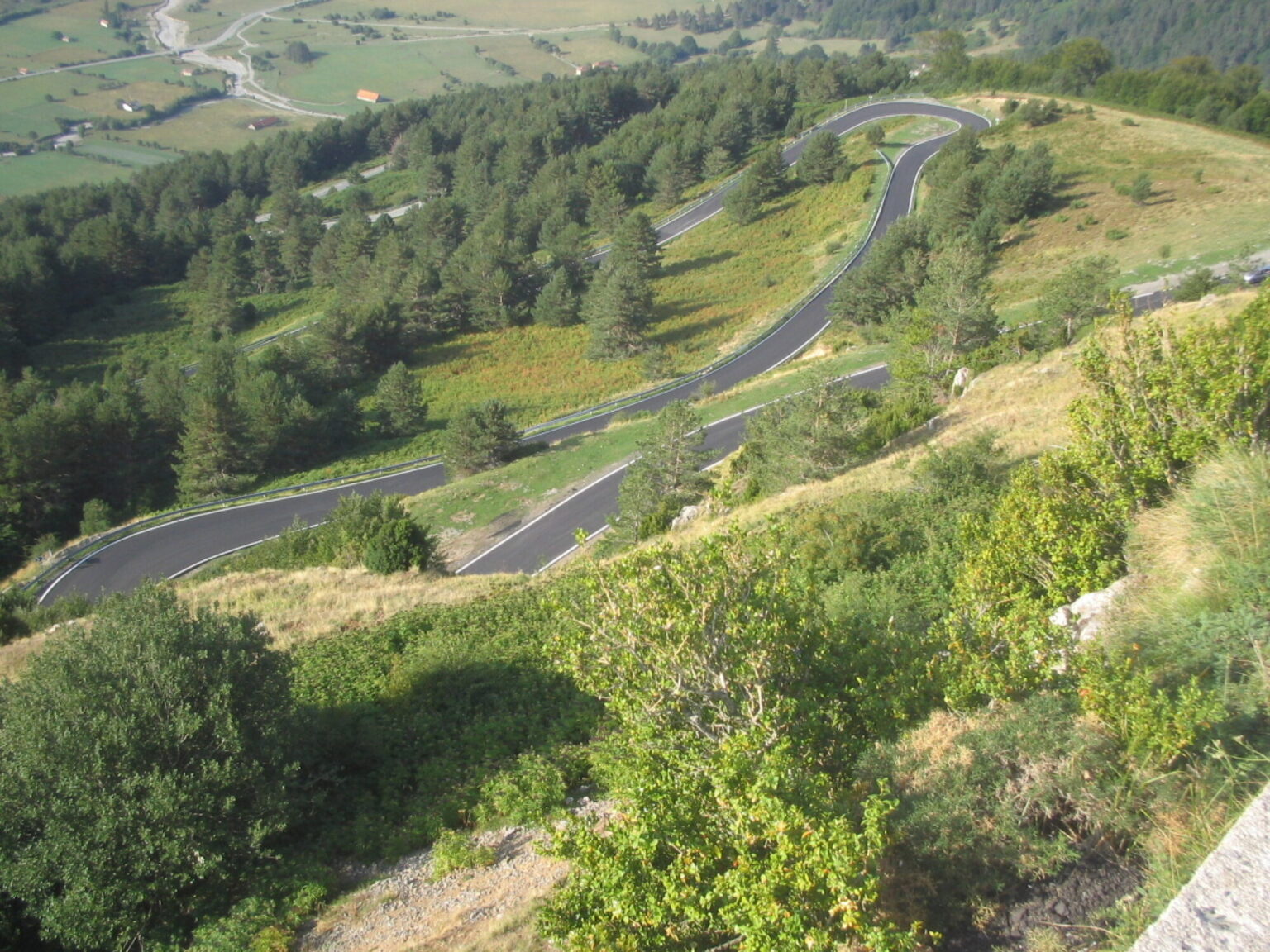 Radsport-Spektakel mit vielen Stars auf legendärer Solitude Rennstrecke ...